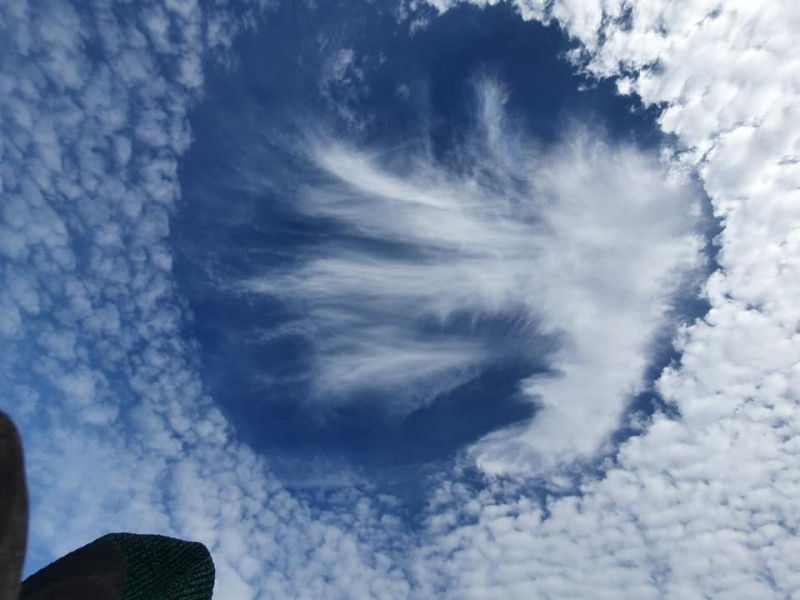 Lyukas felhők jelentek meg az égen Németországban | FÉNYÖRVÉNY